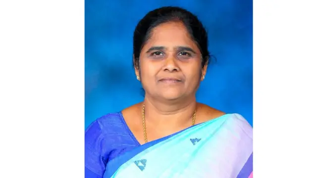 கடலூர் அதிமுக அலுவலகம் சூறை, பிரசார வாகனத்தை சேதப்படுத்திய தொண்டர்கள் ...