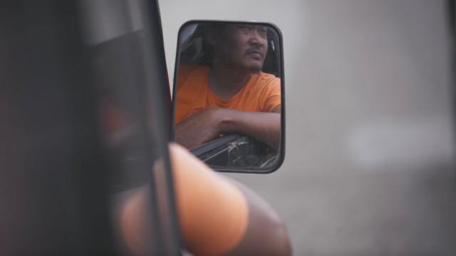 Pemilu 2024: Dari PRT, supir angkot, penjual sabun hingga tukang mi ayam – Kisah caleg miskin ...