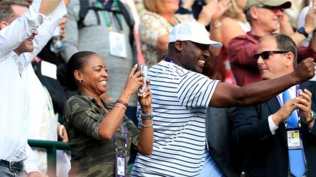 کوکو گاؤف: وینس ولیمز کو شکست دینے والی 15 سالہ کھلاڑی کون ہے؟ - BBC ...