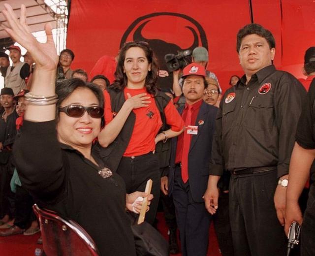 PDIP: Megawati secara resmi akan memimpin lagi partai banteng, namun sampai kapan? - BBC News ...