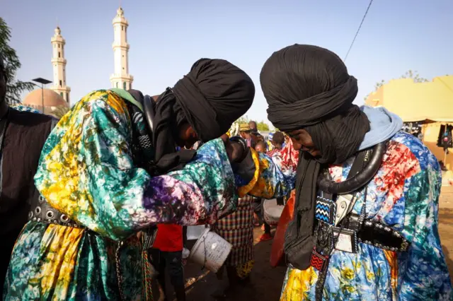 Islam au Sénégal : Qui sont les Baye Fall - ces musulmans sénégalais ...
