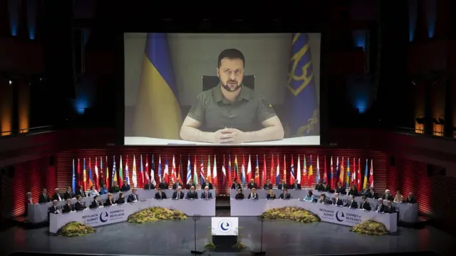 Politika i bezbednost: Kako je KEBS postao OEBS, međunarodno telo koje je otoplilo odnose Istoka ...