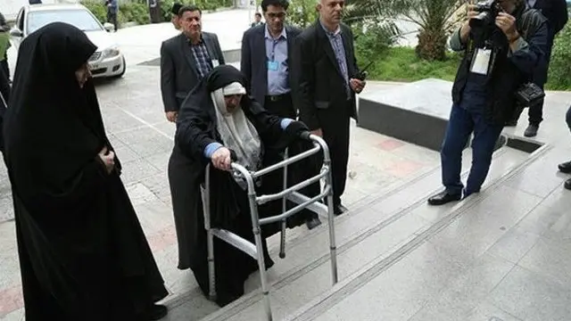 اعظم طالقانی، ترسیم چهره مدرن از زن مسلمان - BBC News فارسی