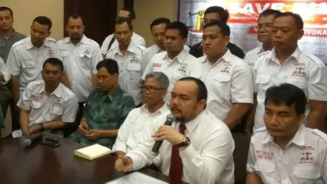 Ahmad Dhani, Ulin, dan yang dipolisikan terkait 'Ahok' - BBC News Indonesia