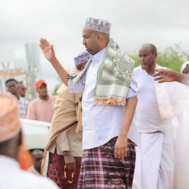 Sheekada "Ugaaska Soomaaliga ah ee isaga oo nool diyadiisa la bixiyo ...