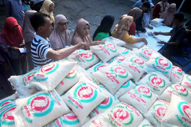 Makan bergizi gratis ala Prabowo-Gibran dikhawatirkan tidak tepat sasaran dan 'menggerogoti ...