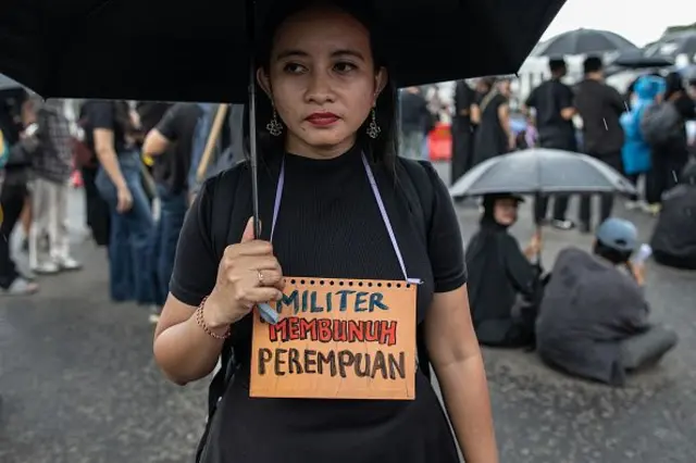 MK tolak uji formil UU TNI – Apa alasannya dan bagaimana dampaknya? - BBC News Indonesia