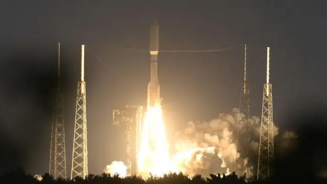 ግዙፎቹ ፊኛዎች እና በራሪ አካላት አሜሪካ እና ቻይናን እያወዛገቡ ያሉት ለምንድን ነው? - BBC News አማርኛ