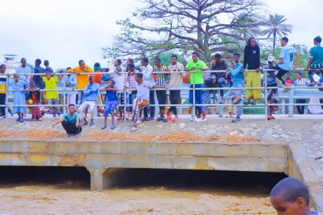 Sawirro: Saameynta fatahaadaha Baydhabo - BBC News Somali