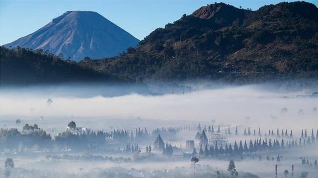Dieng dan 'misteri' kompleks candi kuno: Apa bukti Dieng sebagai pusat ...