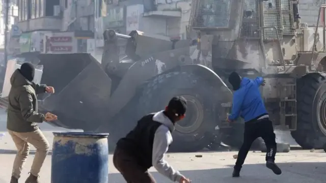 Konflik Israel-Palestina: Ketakutan memuncak imbas serangan yang ...