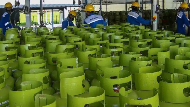 Gas elpiji 3kg dipakai 'orang kaya', Kementerian ESDM revisi aturan ...