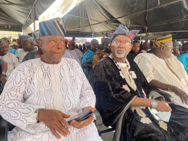Olubadan of Ibadan: Pictures from burial of Oba Olalekan Balogun wey die two years afta im ...
