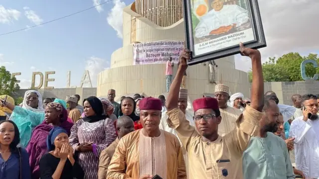 Niger coup: Video of how soldiers declare coup on national TV - BBC ... Niger coup: Video of how soldiers declare coup on national TV - BBC ...