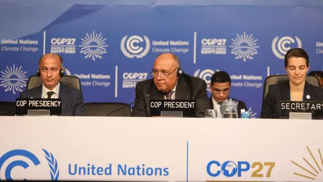 COP27 காலநிலை உச்சிமாநாட்டில் வரலாற்றுச் சிறப்புமிக்க ஒப்பந்தம் கையெழுத்து - BBC News தமிழ்