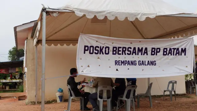 Rempang: ‘The Power of Emak-emak’ melawan relokasi - ‘Kami tak ada senjata, kami taruhan nyawa ...