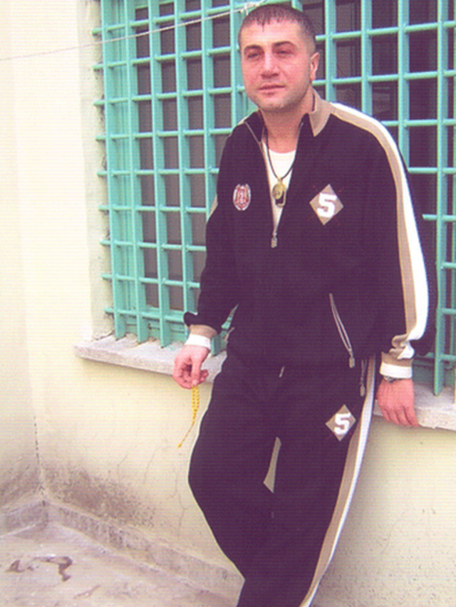 Sedat Peker: Sosyal medyada eski müttefiklerine savaş açan organize suç ...