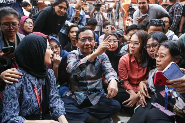 Pemilu 2024: Mahfud MD resmi mundur dari kabinet Jokowi dan sinyal 'ketidaknyamanan‘ di Istana ...