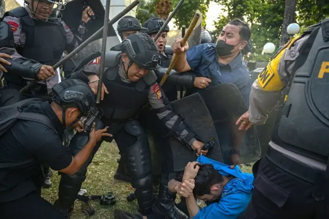 Demonstrasi: Kesaksian keluarga demonstran kawal putusan MK dan tolak revisi UU Pilkada yang ...