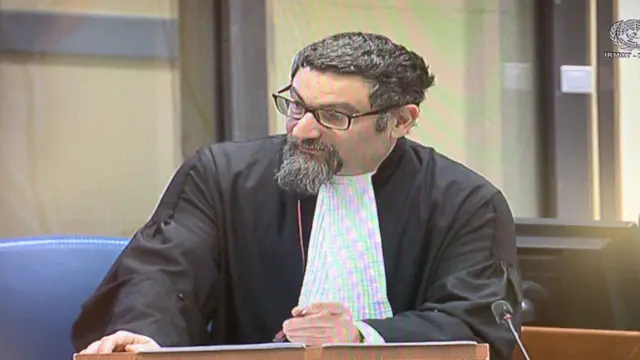 Félicien Kabuga ntiyifuza ko urubanza rwe rukomeza kubera uburwayi ...