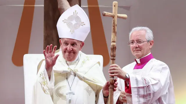 Katolik: Mengapa hubungan China dan Vatikan kontroversial dan rumit? - BBC News Indonesia