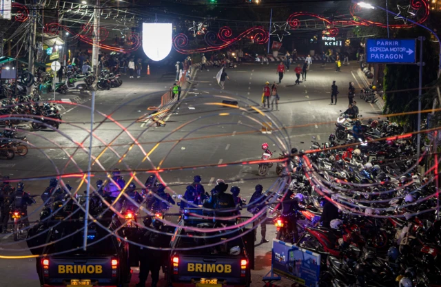 Demonstrasi: Repetisi ‘brutalitas polisi’ dalam aksi tolak revisi UU ... Demonstrasi: Repetisi ‘brutalitas polisi’ dalam aksi tolak revisi UU ...