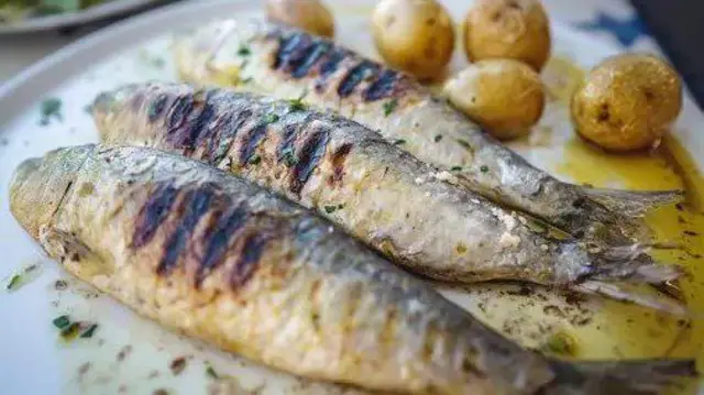 Faida tano za kula samaki wenye mafuta - BBC News Swahili