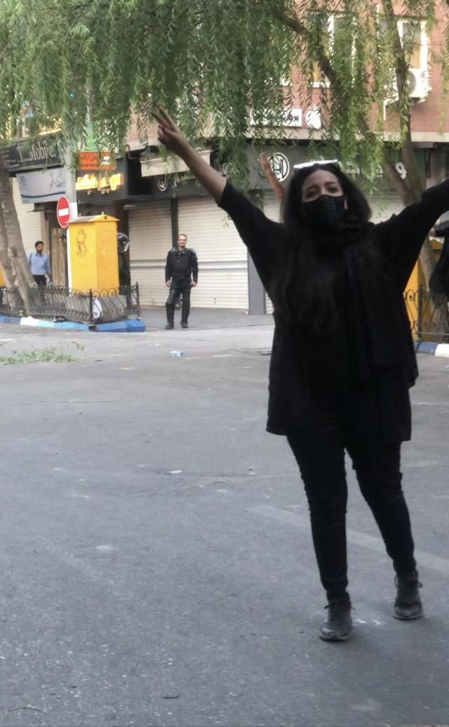 آلبوم عکس اعتراضات تصاویری که «نماد شدند Bbc News فارسی