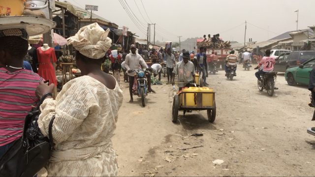 Mpape community for Abuja wia drinking water na wahala - BBC News Pidgin