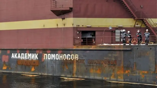 Pembangkit Listrik Tenaga Nuklir terapung pertama Rusia berlayar ... Pembangkit Listrik Tenaga Nuklir terapung pertama Rusia berlayar ...