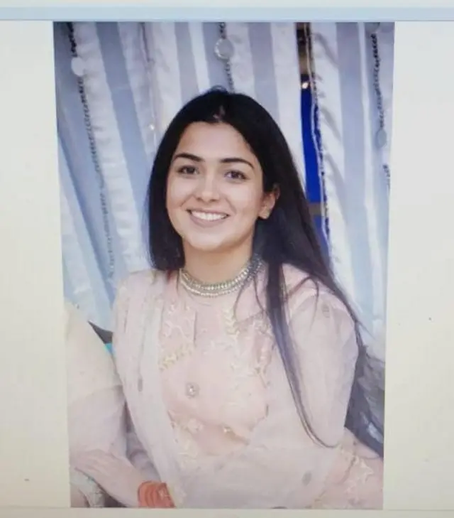 میڈیکل کالجوں کے داخلہ ٹیسٹ میں تاخیر کے باعث ہزاروں طلبا ذہنی اذیت کا ...