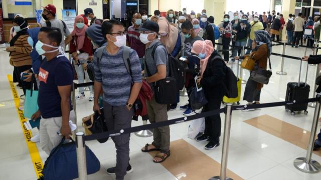 Virus corona: Kisah cemas mereka yang kerja di perusahaan China dan yang menghadapi stigmasisasi ...