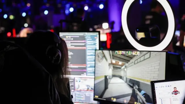 Tehnologija: Kako odabrati video igre bezbedne za decu - BBC News na ...