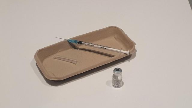 Vaccins contre le Covid-19 : après deux ans, que savons-nous des résultats et des effets ...