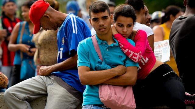 ¿cómo Sale Venezuela De La Crisis La Visión De 3 Economistas Bbc