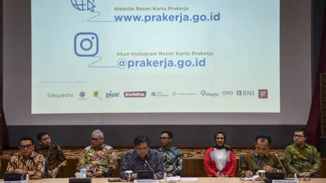 Virus corona: Gelombang PHK di tengah pandemi Covid-19 diperkirakan ... Virus corona: Gelombang PHK di tengah pandemi Covid-19 diperkirakan ...