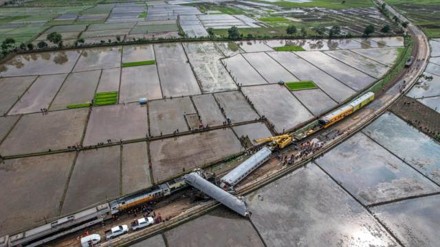 Penyebab kecelakaan kereta api di Cicalengka Bandung: Isu keselamatan dan proyek jalur ganda ...