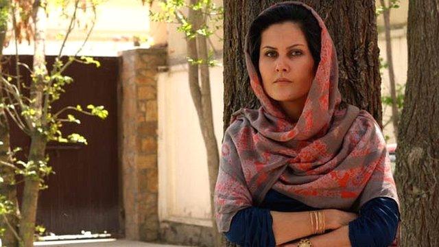 برای نخستین بار یک زن رئیس 'افغان‌فلم' شد - BBC News فارسی