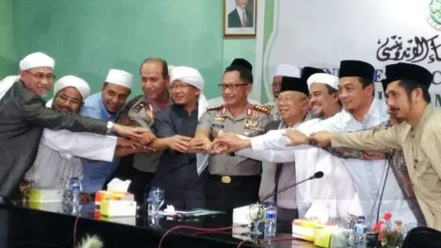 Reuni aksi 212 dan orang-orang dalam pusarannya, di mana mereka ...