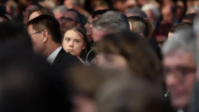 Davos: Trump carga contra los "profetas de la fatalidad" frente a la atenta mirada de Greta ...