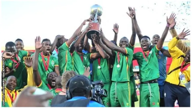 Le Zimbabwe a remporté la Cosafa Cup 2017 - BBC News Afrique