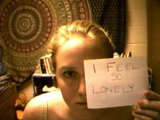 Conheça Jennifer, a primeira mulher a transmitir sua vida ao vivo na ...