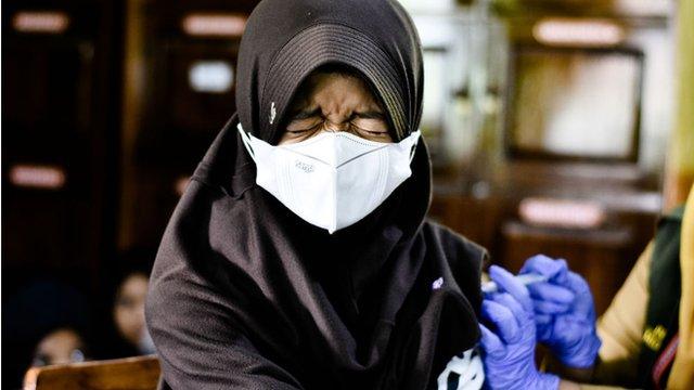 Kasus Dugaan Suntik Vaksin Kosong Dpr Mau Bentuk Panja Vaksinasi