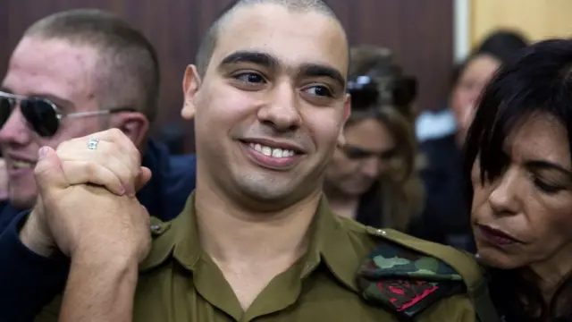 Condenan a soldado israelí a 18 meses de cárcel por matar a un atacante palestino herido e ...