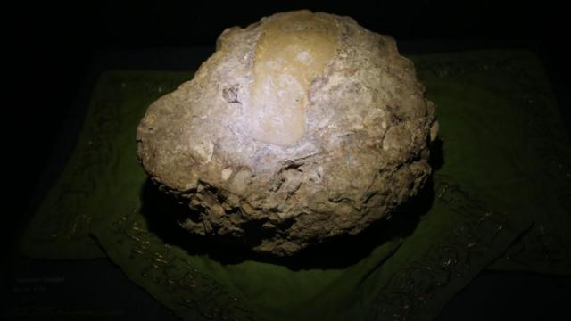 Hotunan wasu kayan Annabi Muhammad da ke gidan tarihin Turkiyya - BBC ...