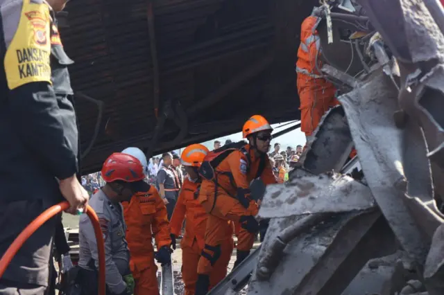 Penyebab kecelakaan kereta api di Cicalengka Bandung: Isu keselamatan ... Penyebab kecelakaan kereta api di Cicalengka Bandung: Isu keselamatan ...