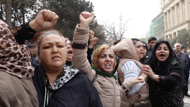 AXCP Bakıda aksiya keçirib: "İrandan betərdir burada zülm" - BBC News ...