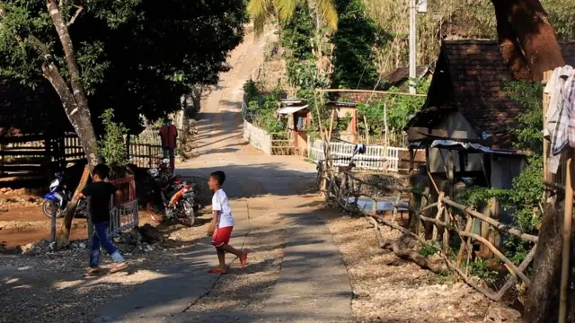 Mitos pulung gantung dan upaya menangani kasus bunuh diri di Gunung Kidul - BBC News Indonesia
