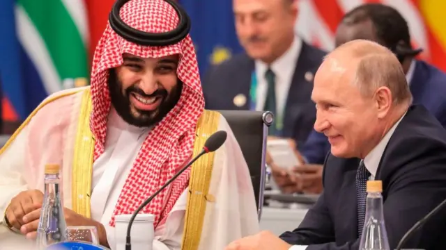 روسيا وأوكرانيا ما هي حسابات الربح والخسارة في الأزمة لدول مجلس