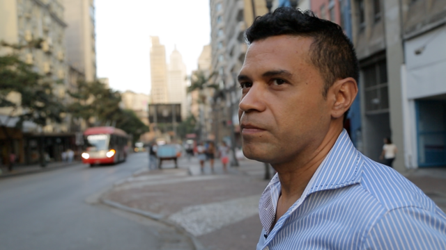 A história do 'maior ladrão de livros raros do Brasil' - BBC News Brasil